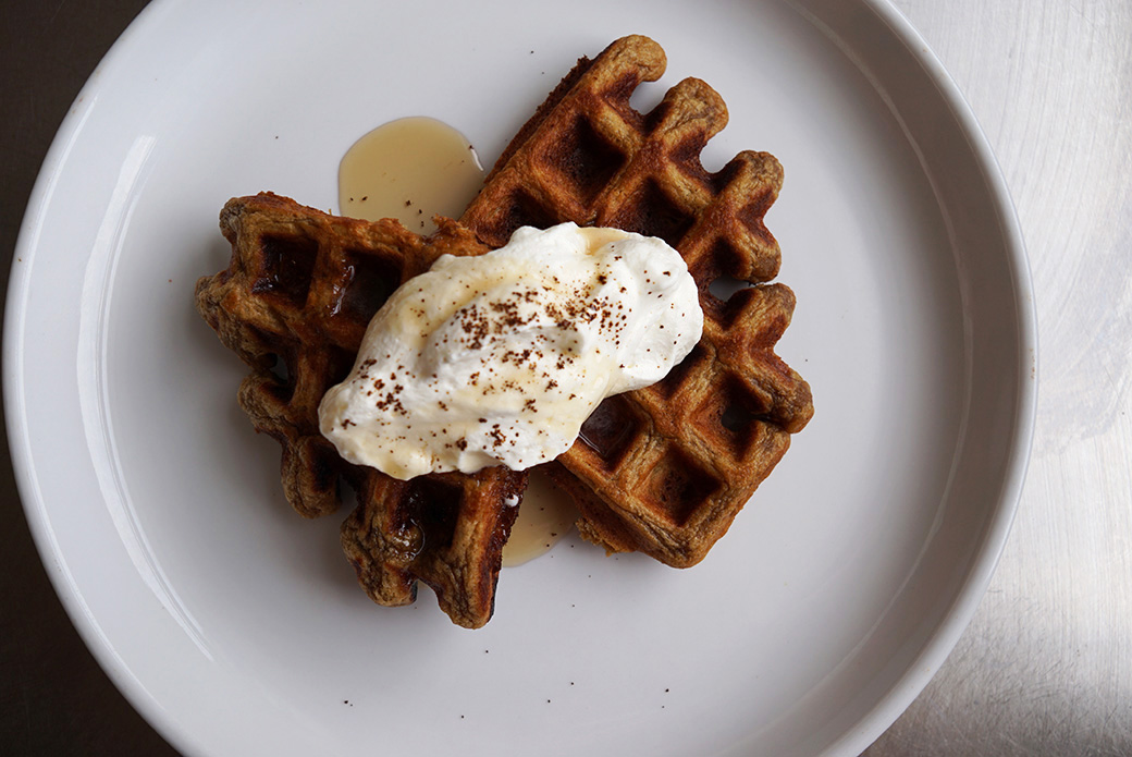 Lottie + Doof » Coffee. Waffles.