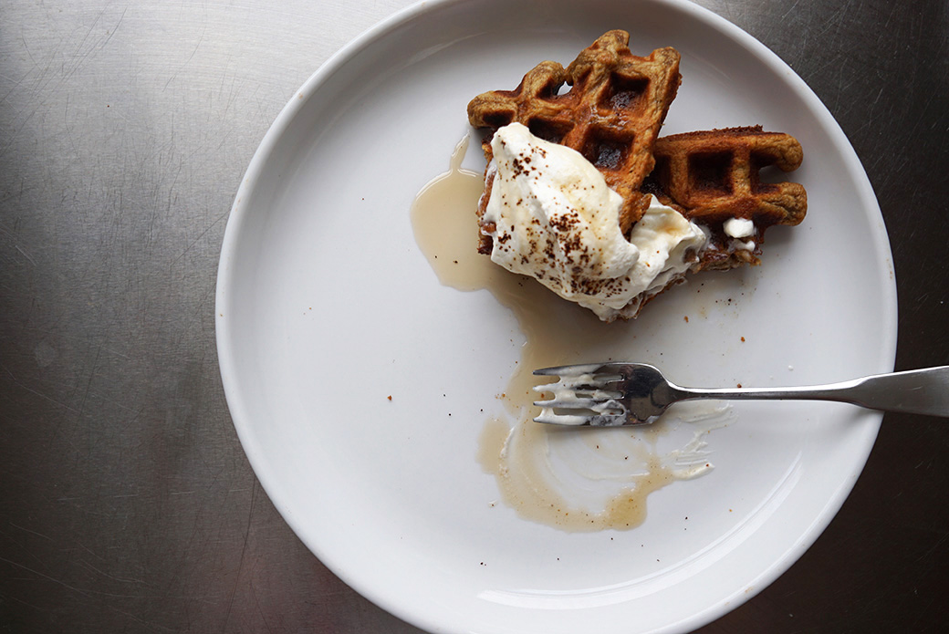 Lottie + Doof » Coffee. Waffles.